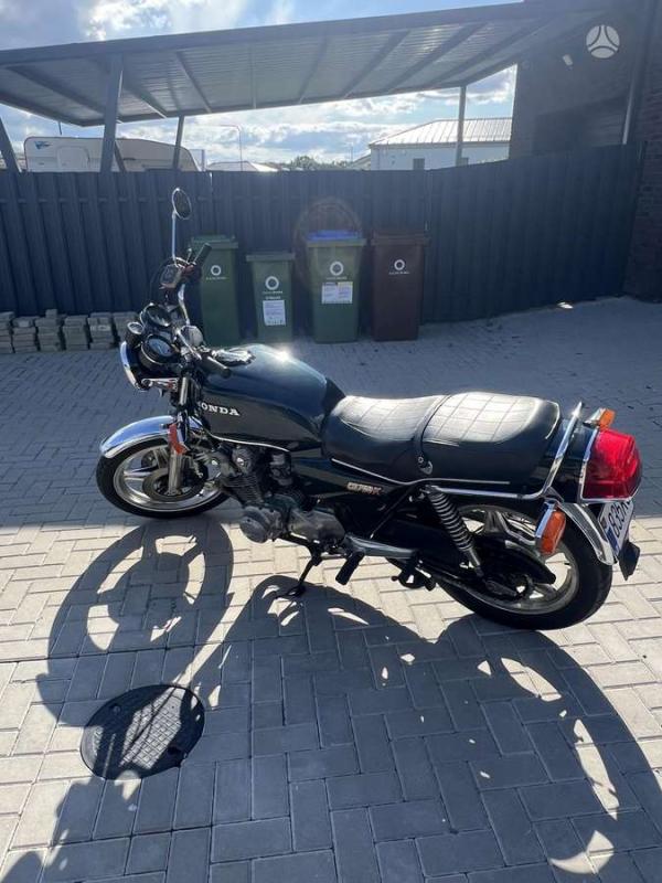 Honda CB 1980 in Kaunas, with an engine capacity of 0.75 L and mileage of 50 thousand km for 2700 €, photo 9 on AUTOMOTO.COM.LV