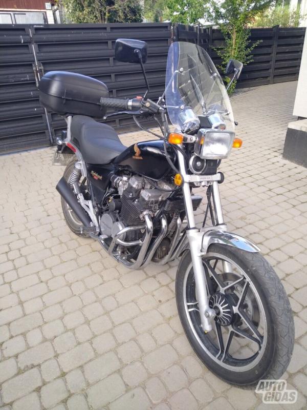 Honda CB 1983 Viļņa, ar dzinēja tilpumu 0.00 L un nobraukumu 0 tūkst. km par 1400 €, foto 1 vietnē AUTOMOTO.COM.LV