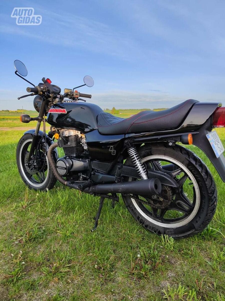 Хонда CB 1983 в Ионава, объемом двигателя 0.00 л и пробегом 0 тыс. км за 2700 €, фото 4 на AUTOMOTO.COM.LV