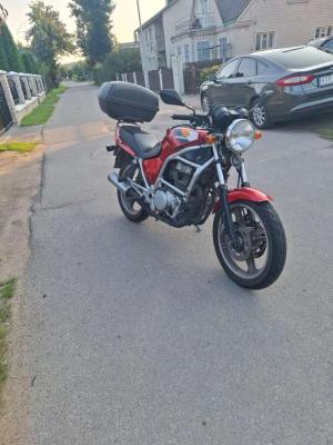Honda CB 1986 in Vilnius, with an engine capacity of 0.45 L and mileage of 70 thousand km for 1200 €, photo 3 on AUTOMOTO.COM.LV
