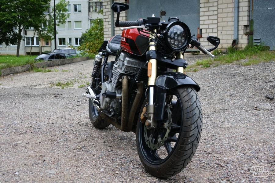 Honda CB 1992 in Alytus, with an engine capacity of 0.75 L and mileage of 0 thousand km for 3850 €, photo 3 on AUTOMOTO.COM.LV