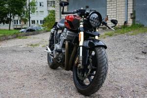 Honda CB 1992 Alīta, ar dzinēja tilpumu 0.75 L un nobraukumu 5 tūkst. km par 3850 €, foto 3 vietnē AUTOMOTO.COM.LV