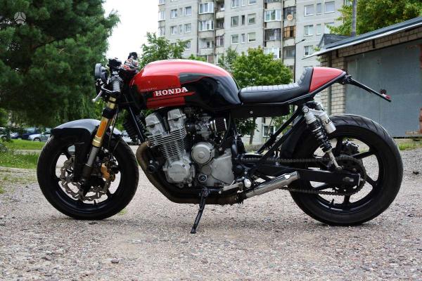 Honda CB 1992 Alīta, ar dzinēja tilpumu 0.75 L un nobraukumu 5 tūkst. km par 3850 €, foto 4 vietnē AUTOMOTO.COM.LV