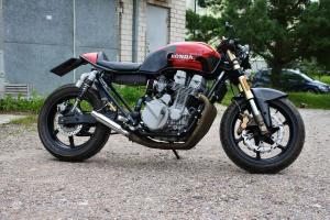 Honda CB 1992 Alīta, ar dzinēja tilpumu 0.75 L un nobraukumu 5 tūkst. km par 3850 €, foto 10 vietnē AUTOMOTO.COM.LV
