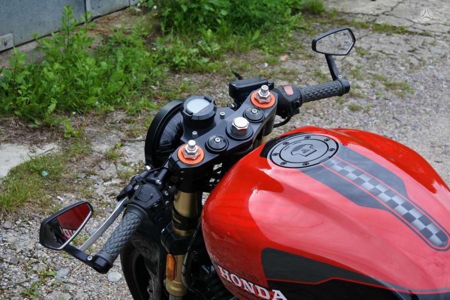 Honda CB 1992 Alīta, ar dzinēja tilpumu 0.75 L un nobraukumu 5 tūkst. km par 3850 €, foto 17 vietnē AUTOMOTO.COM.LV