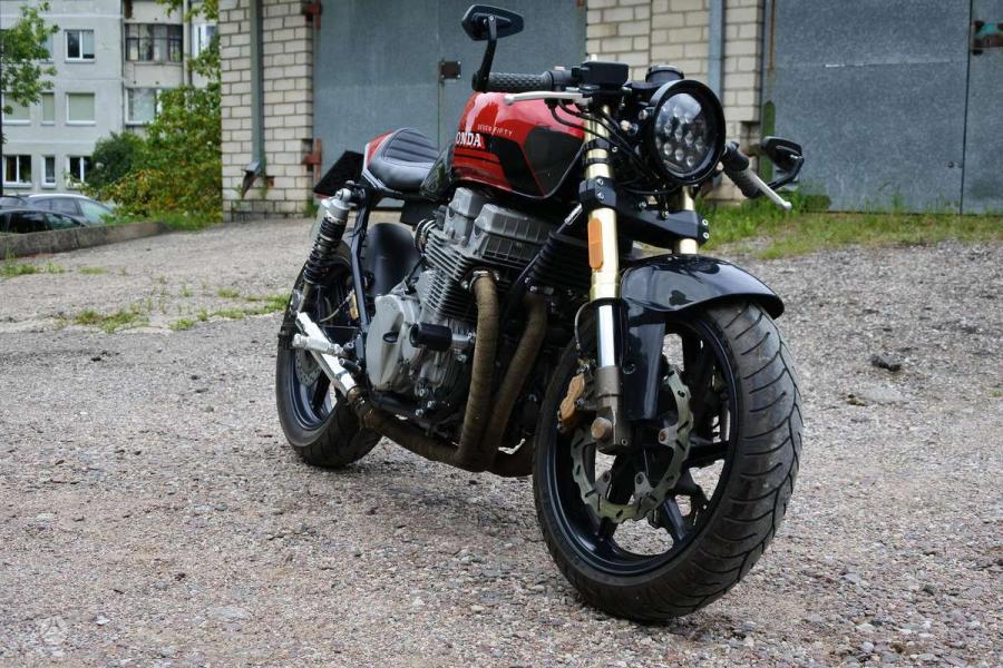 Honda CB 1992 Alīta, ar dzinēja tilpumu 0.75 L un nobraukumu 5 tūkst. km par 3850 €, foto 20 vietnē AUTOMOTO.COM.LV