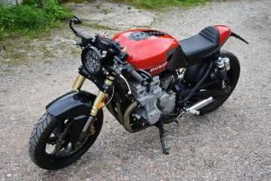 Honda CB 1992 Alīta, ar dzinēja tilpumu 0.75 L un nobraukumu 5 tūkst. km par 3850 €, foto 22 vietnē AUTOMOTO.COM.LV