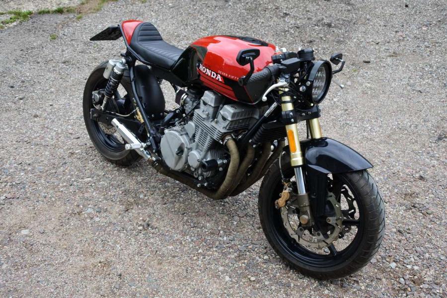 Honda CB 1992 Alīta, ar dzinēja tilpumu 0.75 L un nobraukumu 5 tūkst. km par 3850 €, foto 23 vietnē AUTOMOTO.COM.LV