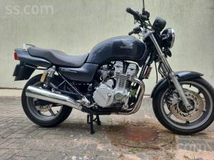 Honda CB 1992 Saldus, ar dzinēja tilpumu 0.70 L un nobraukumu 0 tūkst. km par 2200 €, foto 5 vietnē AUTOMOTO.COM.LV