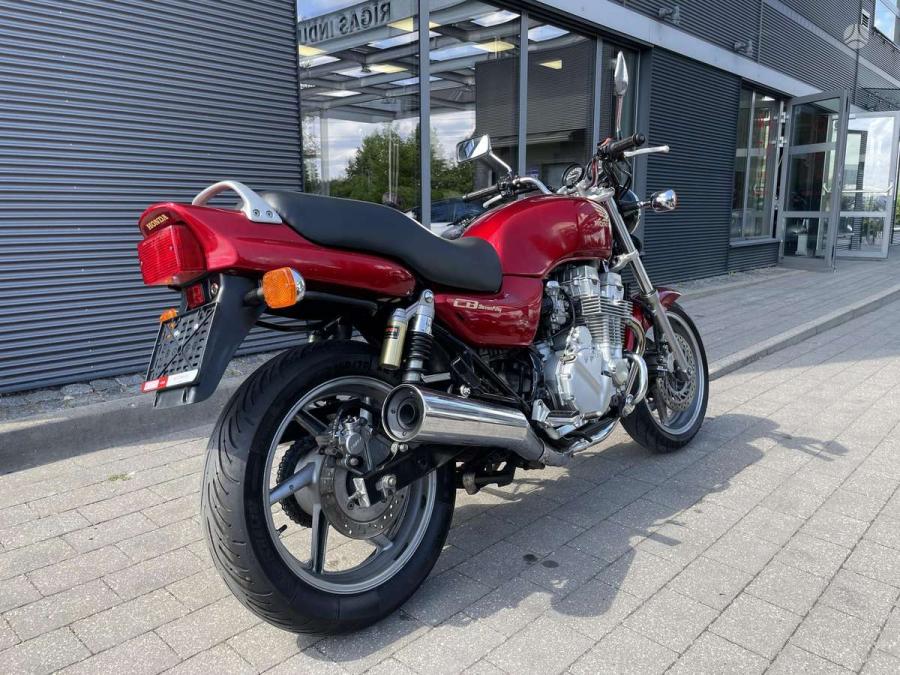 Хонда CB 1993 в Рига, объемом двигателя 0.75 л и пробегом 68 тыс. км за 1999 €, фото 5 на AUTOMOTO.COM.LV