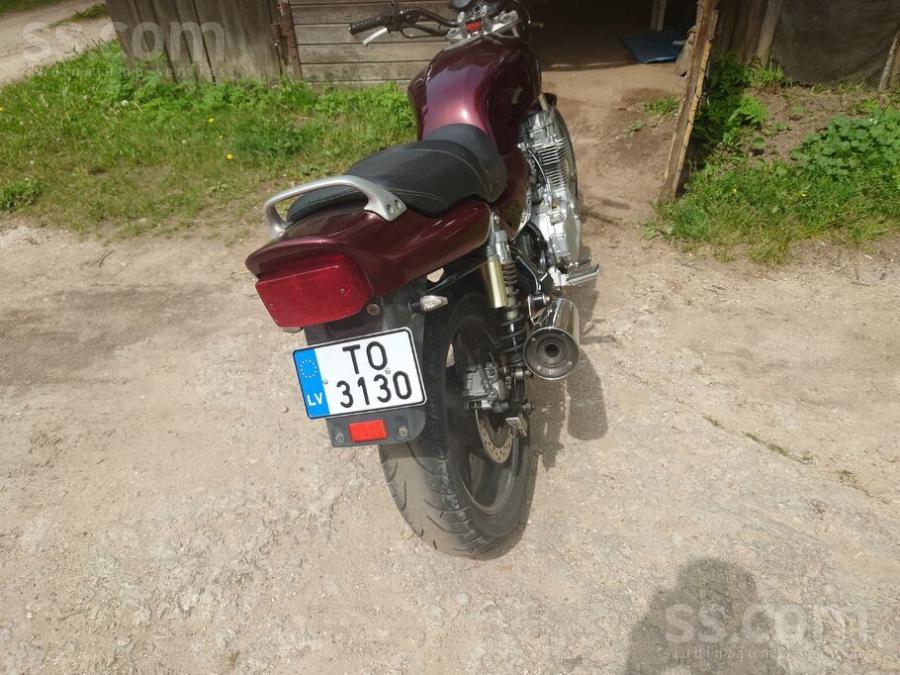 Honda CB 1995 Jelgava, ar dzinēja tilpumu 0.75 L un nobraukumu 0 tūkst. km par 1750 €, foto 4 vietnē AUTOMOTO.COM.LV