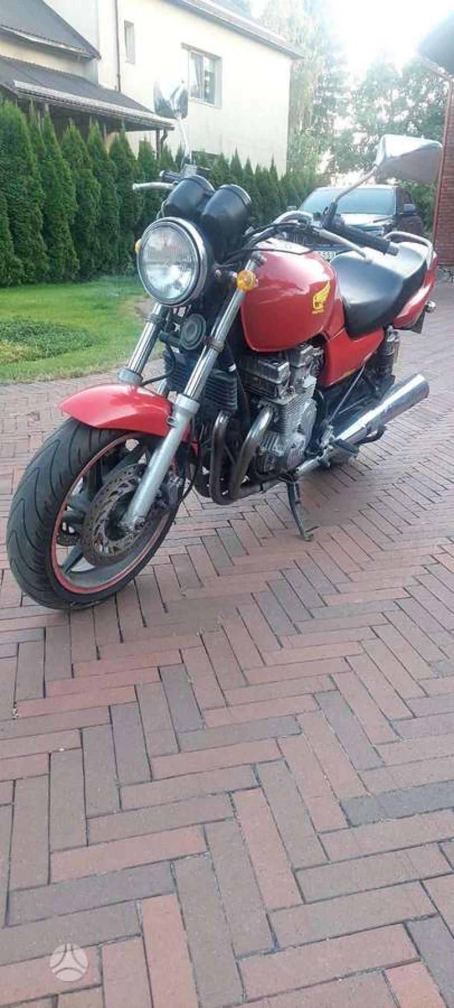 Honda CB 1995 in Vilnius, with an engine capacity of 0.75 L and mileage of 88 thousand km for 1300 €, photo 6 on AUTOMOTO.COM.LV