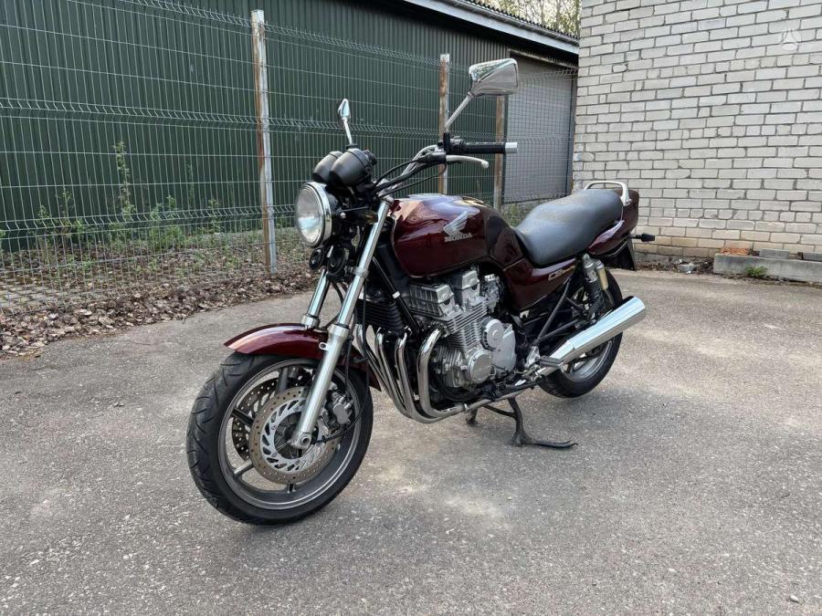 Honda CB 1995 in Kaisiadorys, with an engine capacity of 0.75 L and mileage of 56 thousand km for 1950 €, photo 4 on AUTOMOTO.COM.LV