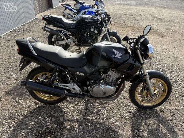Хонда CB 2001 в Кельме, объемом двигателя 0.50 л и пробегом 0 тыс. км за 515 €, фото 2 на AUTOMOTO.COM.LV