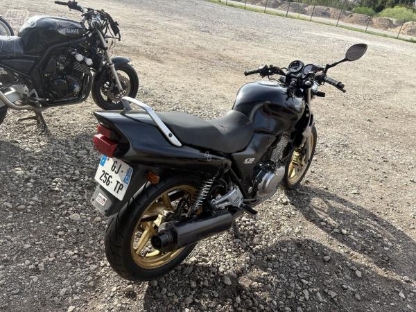 Хонда CB 2001 в Кельме, объемом двигателя 0.50 л и пробегом 0 тыс. км за 515 €, фото 3 на AUTOMOTO.COM.LV