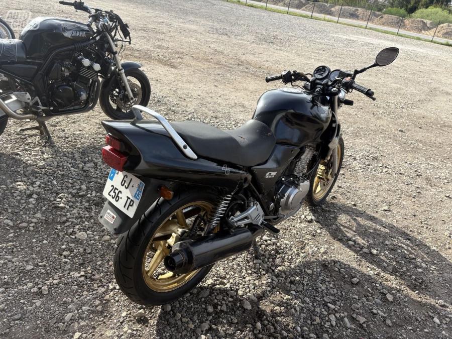 Хонда CB 2001 в Кельме, объемом двигателя 0.50 л и пробегом 0 тыс. км за 515 €, фото 4 на AUTOMOTO.COM.LV