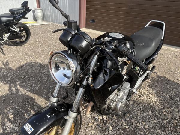 Хонда CB 2001 в Кельме, объемом двигателя 0.50 л и пробегом 0 тыс. км за 515 €, фото 7 на AUTOMOTO.COM.LV