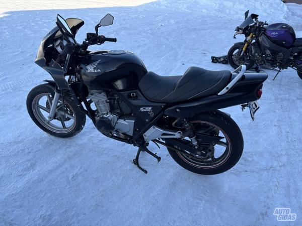 Honda CB 2002 in Kelme, with an engine capacity of 0.50 L and mileage of 48 thousand km for 615 €, photo 5 on AUTOMOTO.COM.LV