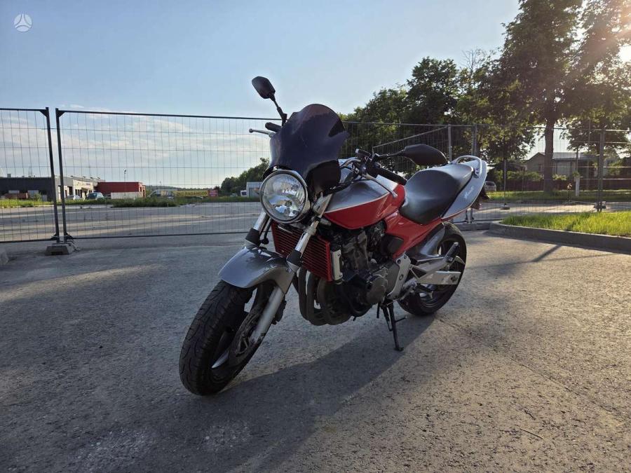 Хонда CB 2004 в Ионава, объемом двигателя 0.60 л и пробегом 60 тыс. км за 2600 €, фото 1 на AUTOMOTO.COM.LV