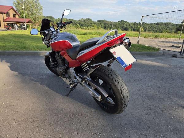 Хонда CB 2004 в Ионава, объемом двигателя 0.60 л и пробегом 60 тыс. км за 2600 €, фото 3 на AUTOMOTO.COM.LV