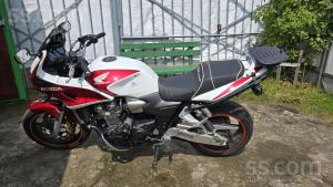 Honda CB 2006 Rīga, ar dzinēja tilpumu 1.30 L un nobraukumu 0 tūkst. km par 3399 €, foto 4 vietnē AUTOMOTO.COM.LV