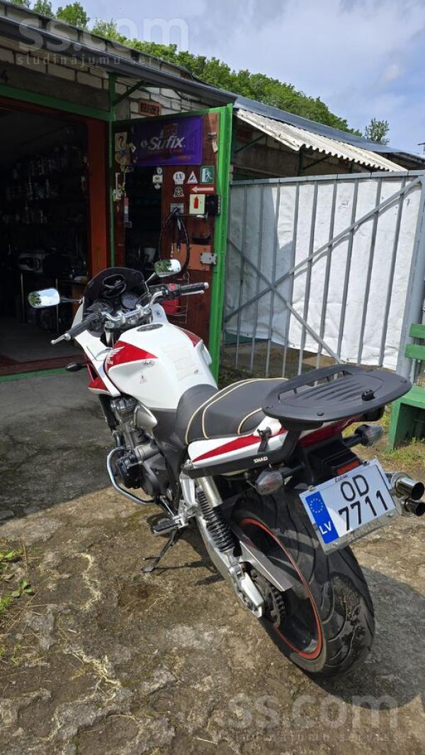 Honda CB 2006 Rīga, ar dzinēja tilpumu 1.30 L un nobraukumu 0 tūkst. km par 3399 €, foto 6 vietnē AUTOMOTO.COM.LV
