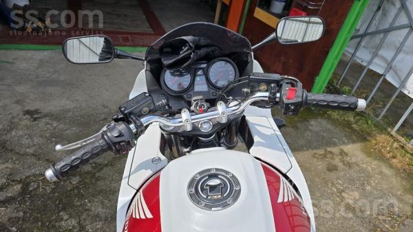 Honda CB 2006 Rīga, ar dzinēja tilpumu 1.30 L un nobraukumu 0 tūkst. km par 3399 €, foto 8 vietnē AUTOMOTO.COM.LV