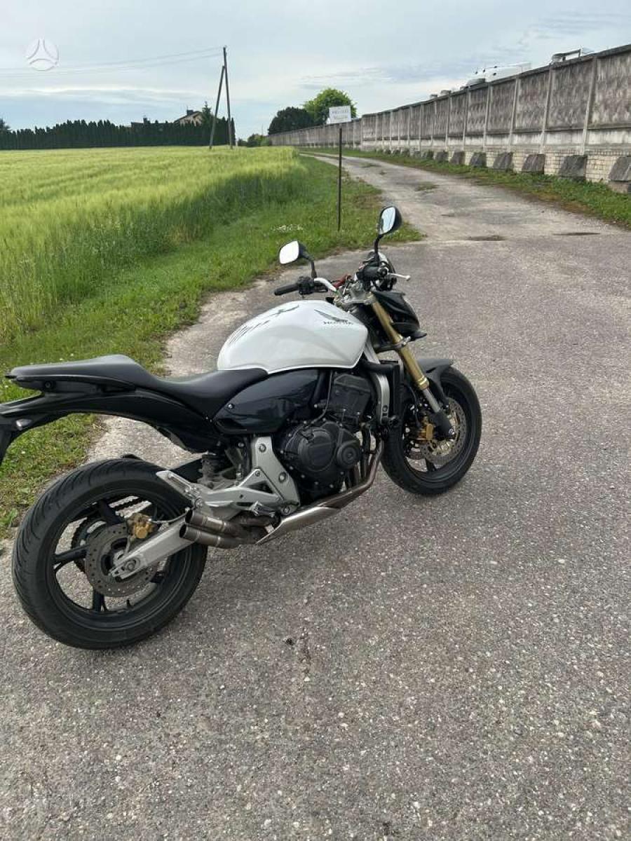 Honda CB 2007 in Kaunas, with an engine capacity of 0.60 L and mileage of 55 thousand km for 2500 €, photo 4 on AUTOMOTO.COM.LV