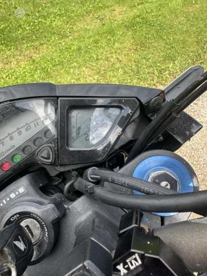 Хонда CB 2007 в Скуодас, объемом двигателя 1.00 л и пробегом 27 тыс. км за 4000 €, фото 5 на AUTOMOTO.COM.LV