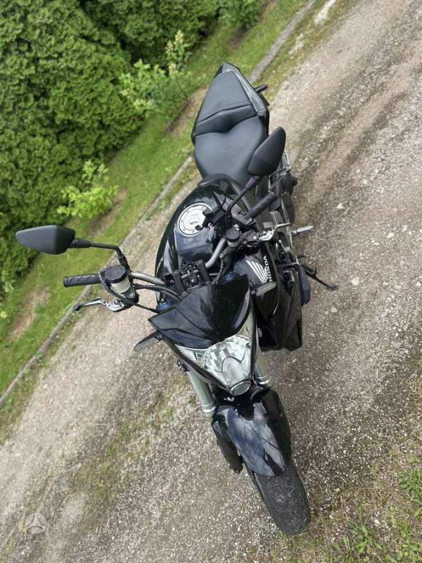 Хонда CB 2007 в Скуодас, объемом двигателя 1.00 л и пробегом 27 тыс. км за 4000 €, фото 2 на AUTOMOTO.COM.LV
