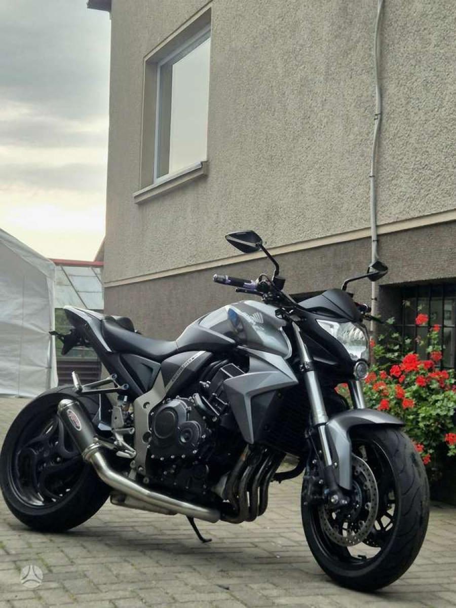 Хонда CB 2009 в Пренай, объемом двигателя 1.00 л и пробегом 36 тыс. км за 4250 €, фото 1 на AUTOMOTO.COM.LV