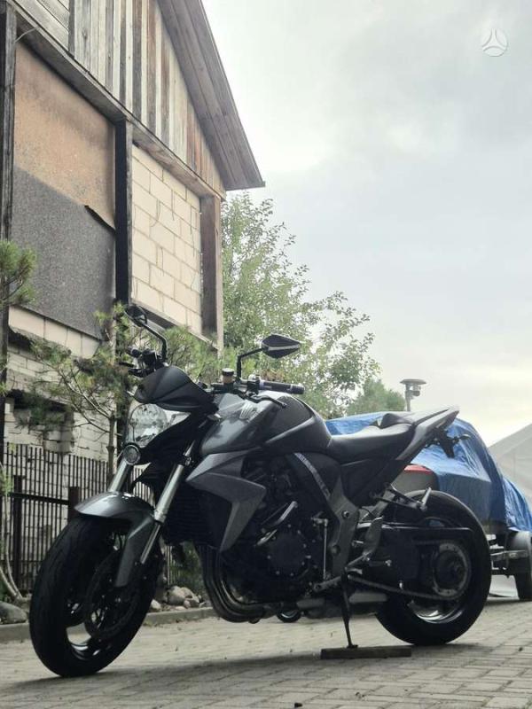 Хонда CB 2009 в Пренай, объемом двигателя 1.00 л и пробегом 36 тыс. км за 4250 €, фото 2 на AUTOMOTO.COM.LV