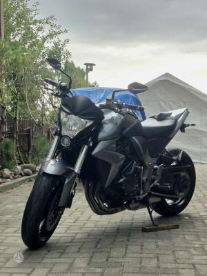 Хонда CB 2009 в Пренай, объемом двигателя 1.00 л и пробегом 36 тыс. км за 4250 €, фото 5 на AUTOMOTO.COM.LV
