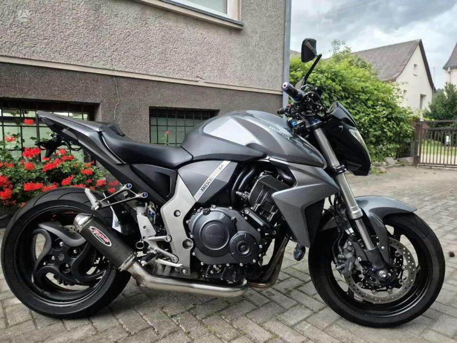 Хонда CB 2009 в Пренай, объемом двигателя 1.00 л и пробегом 36 тыс. км за 4250 €, фото 7 на AUTOMOTO.COM.LV