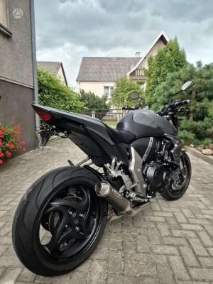 Хонда CB 2009 в Пренай, объемом двигателя 1.00 л и пробегом 36 тыс. км за 4250 €, фото 9 на AUTOMOTO.COM.LV