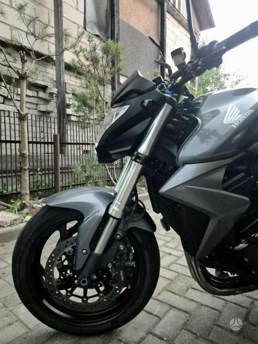 Хонда CB 2009 в Пренай, объемом двигателя 1.00 л и пробегом 36 тыс. км за 4250 €, фото 15 на AUTOMOTO.COM.LV