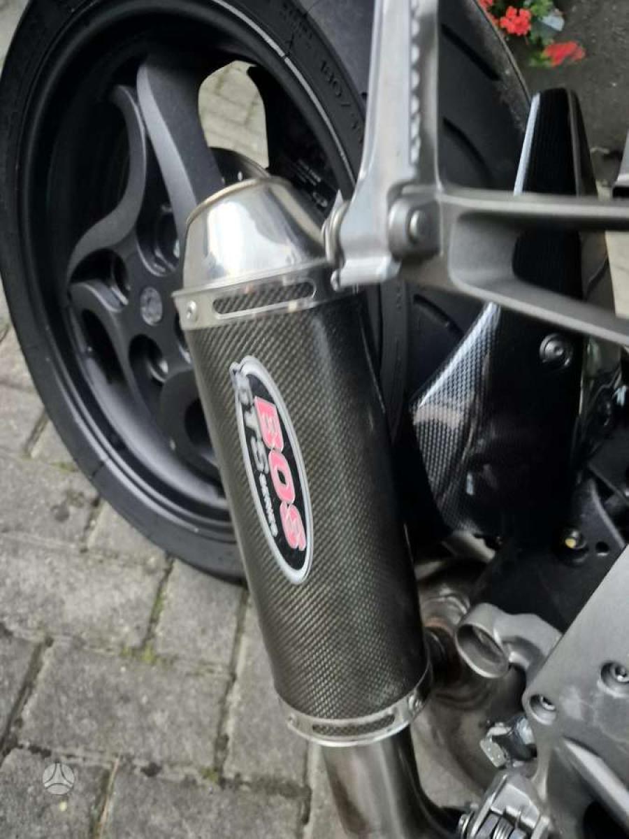 Хонда CB 2009 в Пренай, объемом двигателя 1.00 л и пробегом 36 тыс. км за 4250 €, фото 23 на AUTOMOTO.COM.LV