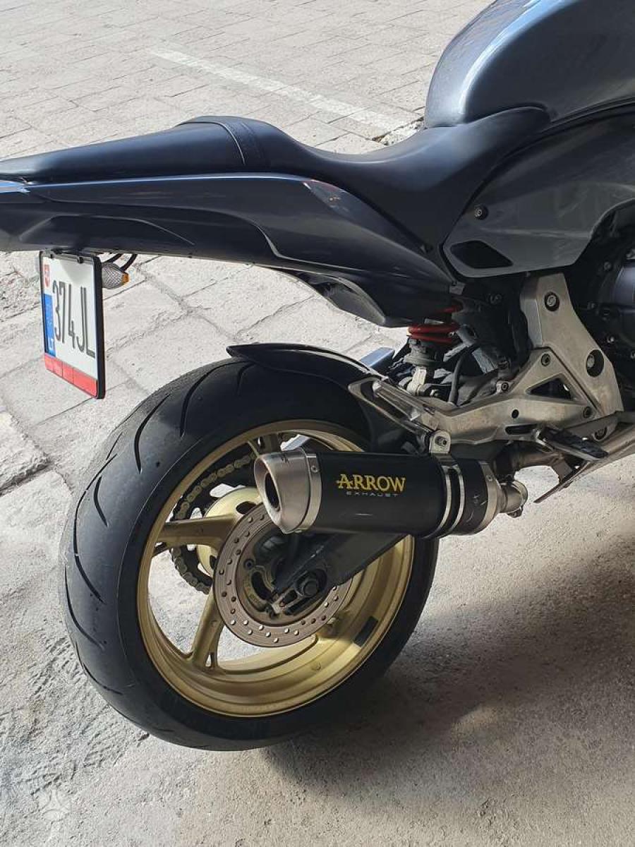Honda CB 2011 in Vilnius, with an engine capacity of 0.60 L and mileage of 44 thousand km for 2999 €, photo 4 on AUTOMOTO.COM.LV