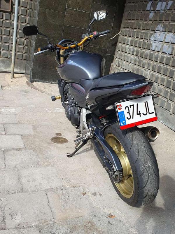 Honda CB 2011 Viļņa, ar dzinēja tilpumu 0.60 L un nobraukumu 44 tūkst. km par 2999 €, foto 4 vietnē AUTOMOTO.COM.LV
