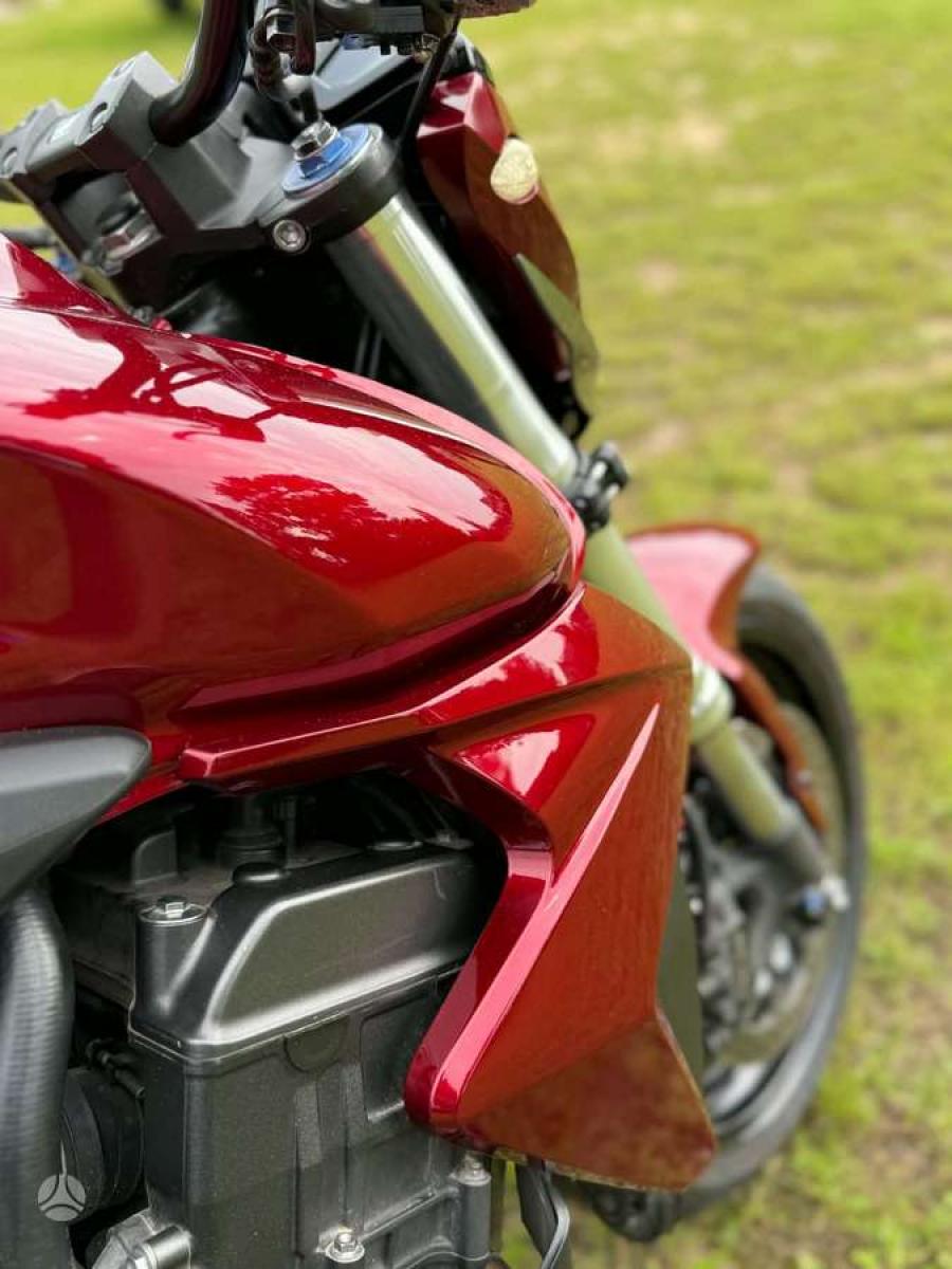 Honda CB 2011 in Lazdijai, with an engine capacity of 1.00 L and mileage of 26 thousand km for 4600 €, photo 5 on AUTOMOTO.COM.LV