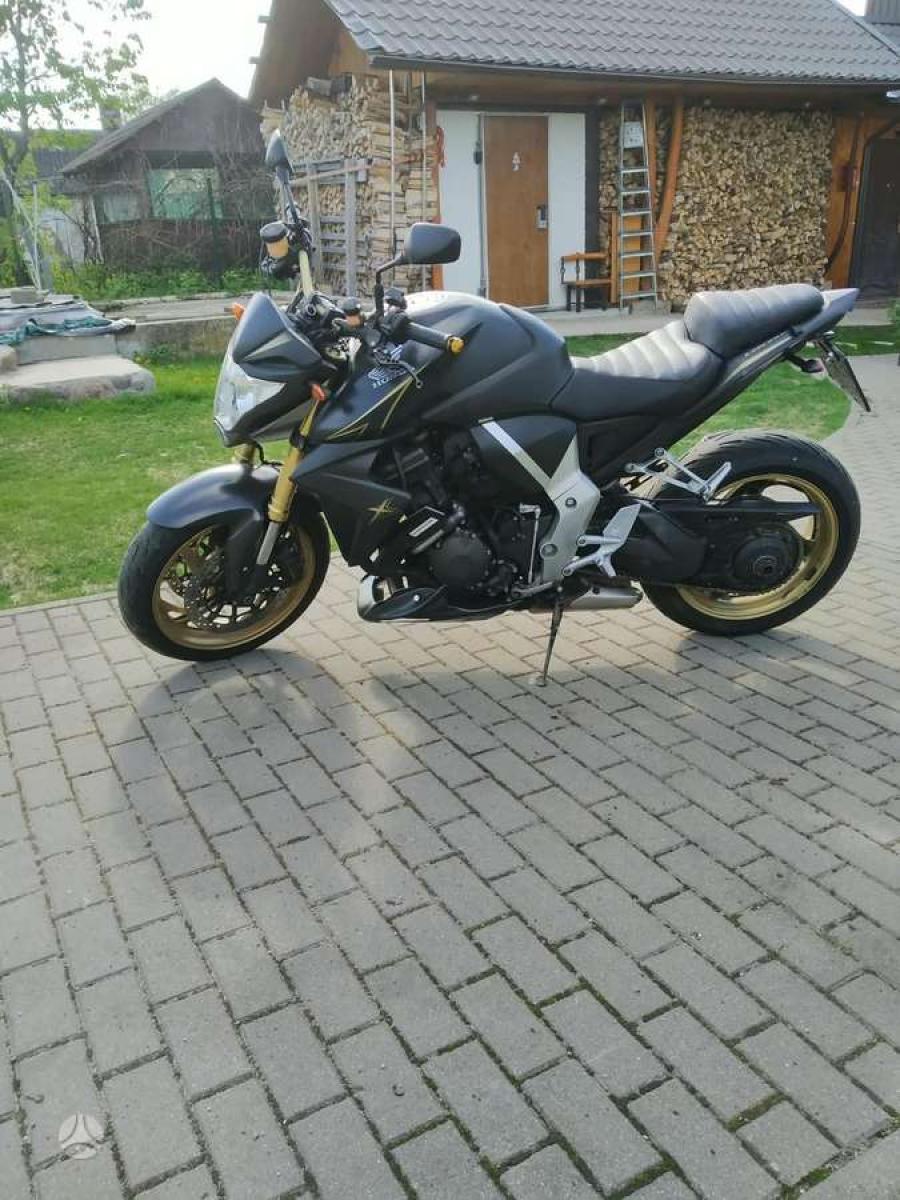 Honda CB 2012 in Vilnius, with an engine capacity of 1.00 L and mileage of 26 thousand km for 4400 €, photo 5 on AUTOMOTO.COM.LV