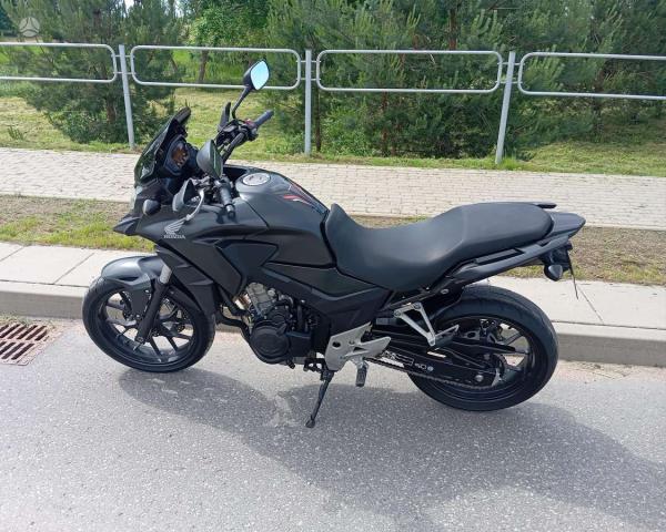 Honda CB 2016 in Vievis, with an engine capacity of 0.50 L and mileage of 41 thousand km for 2750 €, photo 4 on AUTOMOTO.COM.LV