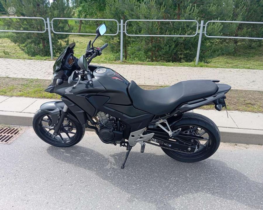 Honda CB 2016 in Vievis, with an engine capacity of 0.50 L and mileage of 41 thousand km for 2750 €, photo 5 on AUTOMOTO.COM.LV