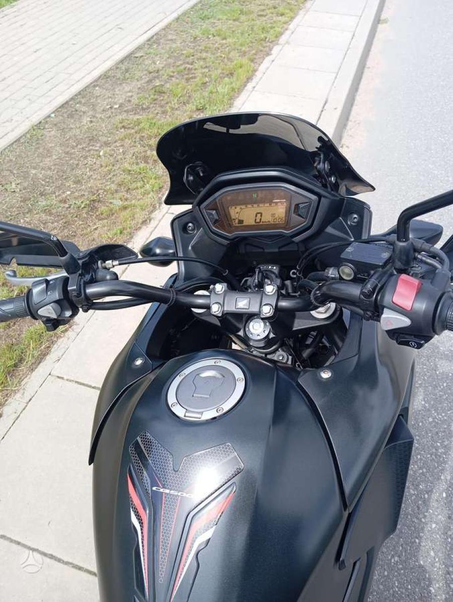 Honda CB 2016 in Vievis, with an engine capacity of 0.50 L and mileage of 41 thousand km for 2750 €, photo 7 on AUTOMOTO.COM.LV