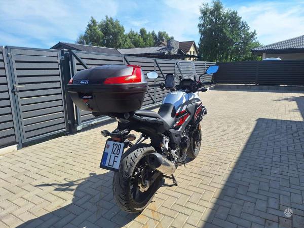 Honda CB 2018 in Vilnius, with an engine capacity of 0.50 L and mileage of 40 thousand km for 3490 €, photo 2 on AUTOMOTO.COM.LV