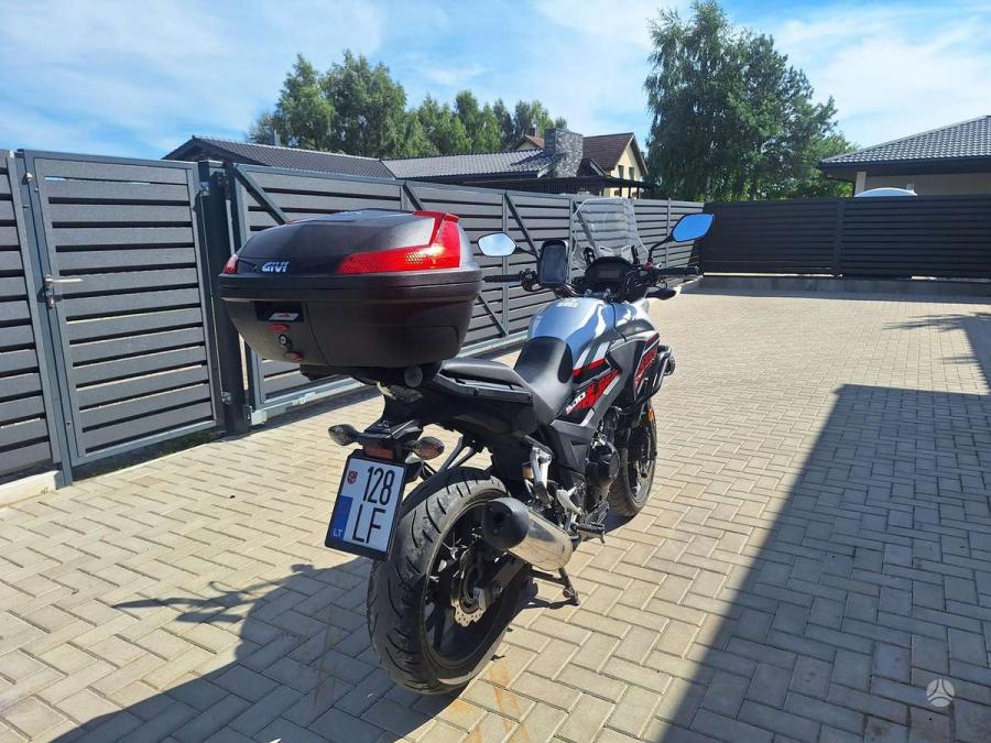 Honda CB 2018 Viļņa, ar dzinēja tilpumu 0.50 L un nobraukumu 40 tūkst. km par 3490 €, foto 3 vietnē AUTOMOTO.COM.LV