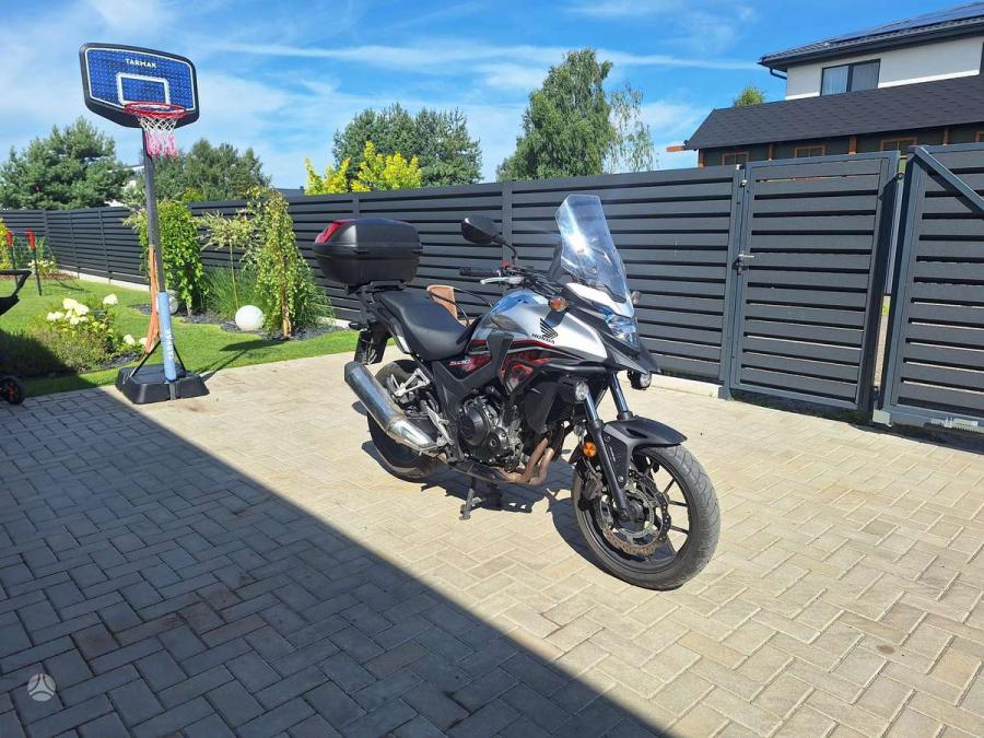 Honda CB 2018 Viļņa, ar dzinēja tilpumu 0.50 L un nobraukumu 40 tūkst. km par 3490 €, foto 4 vietnē AUTOMOTO.COM.LV