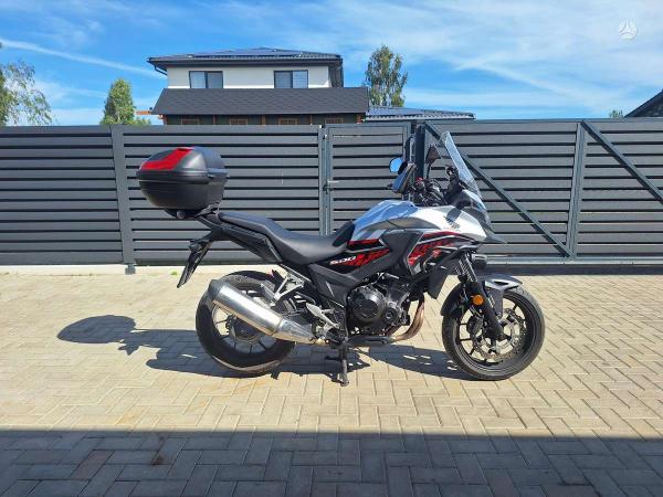 Honda CB 2018 in Vilnius, with an engine capacity of 0.50 L and mileage of 40 thousand km for 3490 €, photo 5 on AUTOMOTO.COM.LV