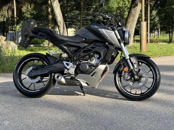Honda CB 2018 in Vilnius, with an engine capacity of 0.13 L and mileage of 29 thousand km for 2850 €, photo 3 on AUTOMOTO.COM.LV