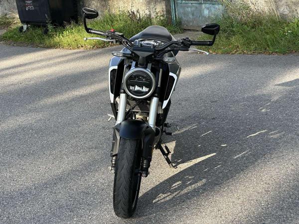 Honda CB 2018 in Vilnius, with an engine capacity of 0.13 L and mileage of 29 thousand km for 2850 €, photo 4 on AUTOMOTO.COM.LV